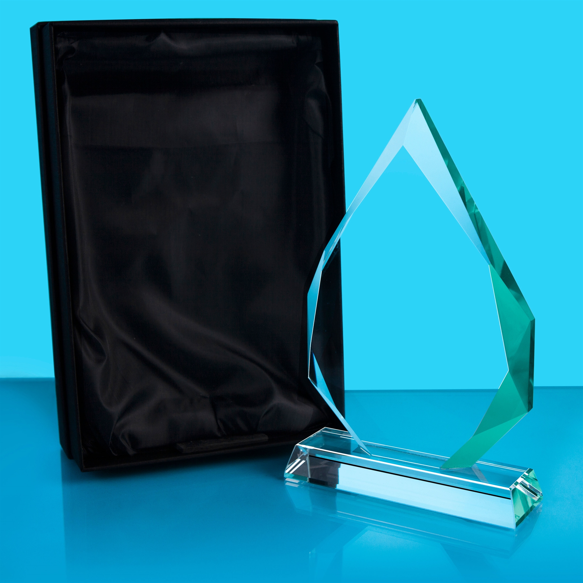 Bianca Diamond Facetted Jade Glass Award - AFG002 | Impact Trophies